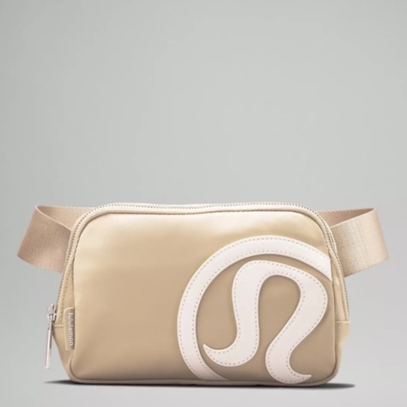 lululemon athletica | Bags | Lululemon Everywhere Belt Bag Trench White ...